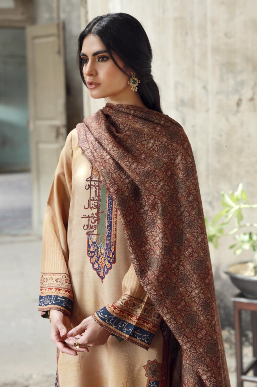 Shrugs – Manto USA